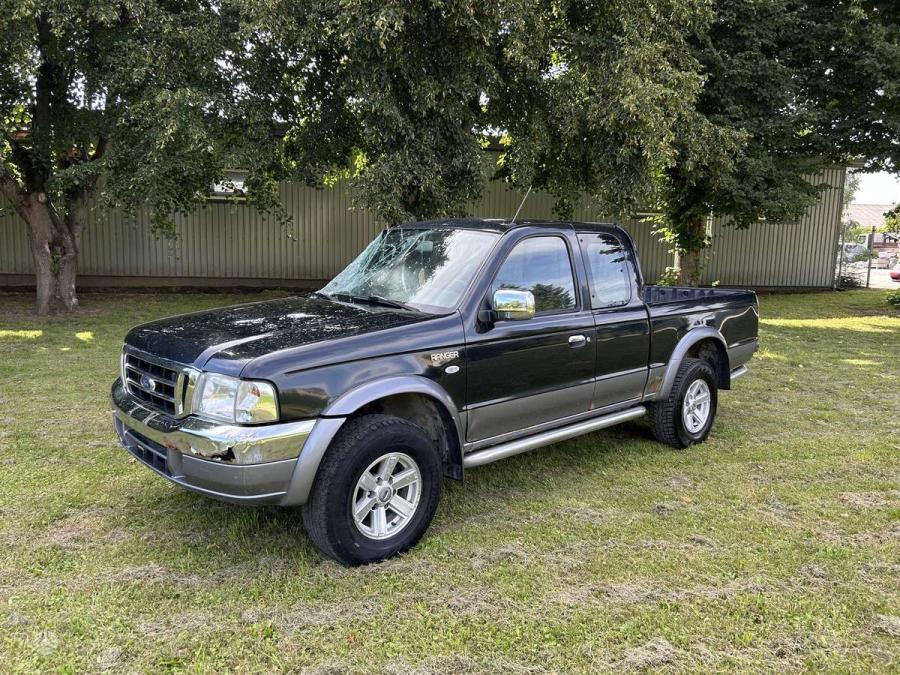 Black Ford Ranger 2006 in Kretinga, with an engine capacity of 2.50 L and mileage of 133 thousand km for 2650 €, photo 1 on AUTOMOTO.COM.LV