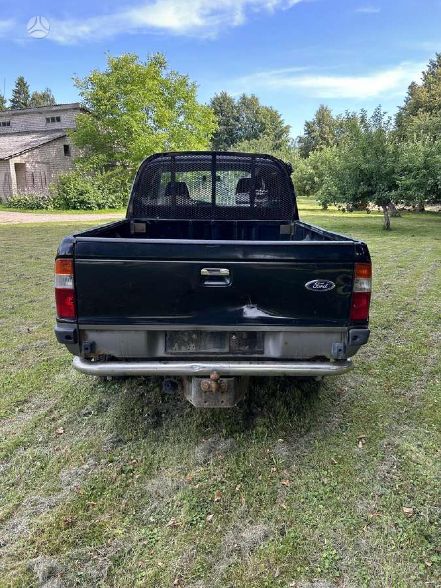 Black Ford Ranger 2006 in Kretinga, with an engine capacity of 2.50 L and mileage of 133 thousand km for 2650 €, photo 10 on AUTOMOTO.COM.LV