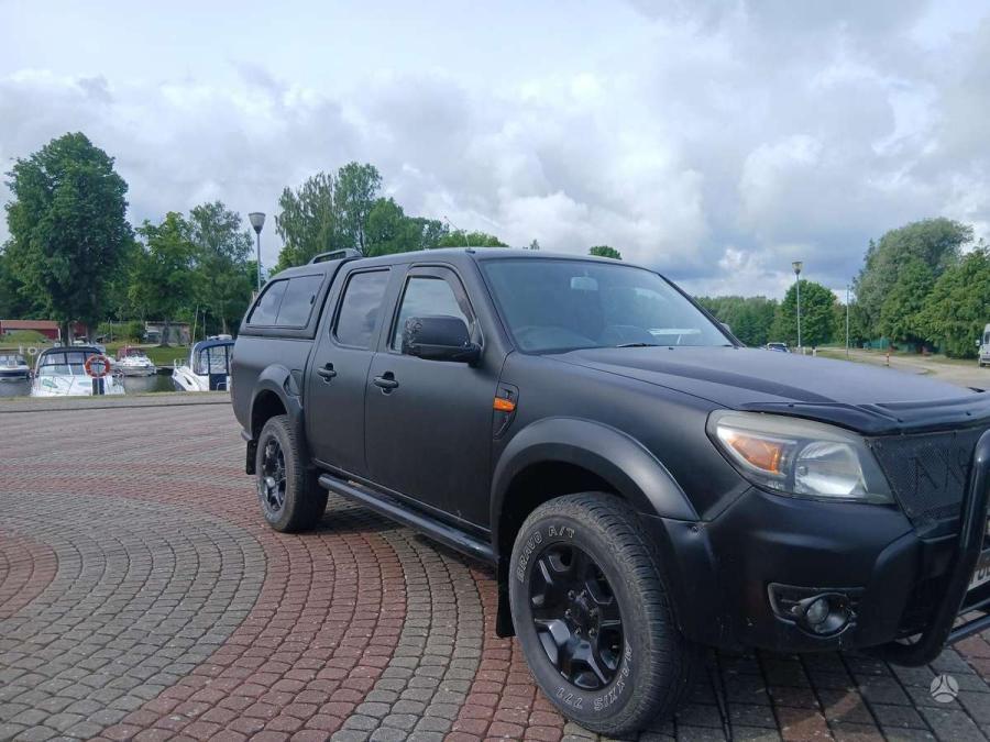 Black Ford Ranger 2010 in Silute, with an engine capacity of 2.50 L and mileage of 137 thousand km for 4250 €, photo 1 on AUTOMOTO.COM.LV