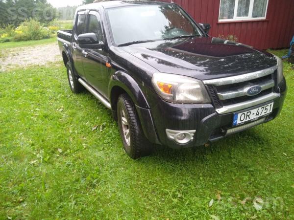 Black Ford Ranger 2010 in Balvi, with an engine capacity of 2.50 L and mileage of 300 thousand km for 4200 €, photo 4 on AUTOMOTO.COM.LV