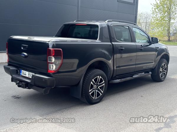 Melns Ford Ranger 2013 Tallina, ar dzinēja tilpumu 3.20 L un nobraukumu 254 tūkst. km par 9000 €, foto 5 vietnē AUTOMOTO.COM.LV