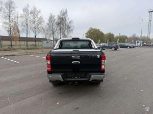 Black Ford Ranger 2014 in Marijampole, with an engine capacity of 3.20 L and mileage of 170 thousand km for 12500 €, photo 8 on AUTOMOTO.COM.LV