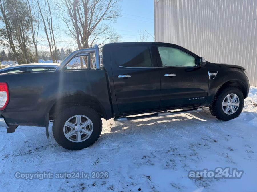 Melns Ford Ranger 2014 Tartu, ar dzinēja tilpumu 3.20 L un nobraukumu 0 tūkst. km par 7999 €, foto 4 vietnē AUTOMOTO.COM.LV