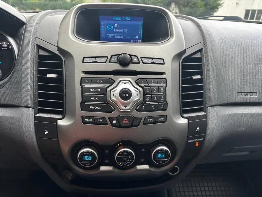 Black Ford Ranger 2014 in Ogre, with an engine capacity of 2.20 L and mileage of 216 thousand km for 11850 €, photo 15 on AUTOMOTO.COM.LV