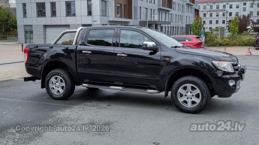 Black Ford Ranger 2015 in Tallinn, with an engine capacity of 2.20 L and mileage of 363 thousand km for 11500 €, photo 6 on AUTOMOTO.COM.LV