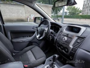 Black Ford Ranger 2015 in Tallinn, with an engine capacity of 2.20 L and mileage of 363 thousand km for 11500 €, photo 12 on AUTOMOTO.COM.LV