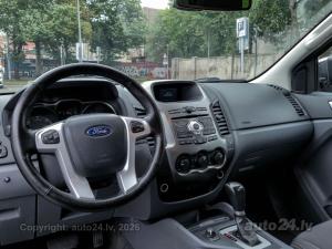Black Ford Ranger 2015 in Tallinn, with an engine capacity of 2.20 L and mileage of 363 thousand km for 11500 €, photo 13 on AUTOMOTO.COM.LV