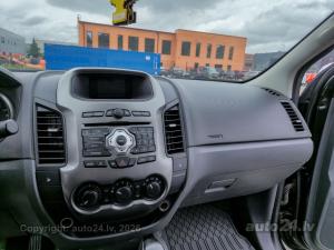 Black Ford Ranger 2015 in Tallinn, with an engine capacity of 2.20 L and mileage of 363 thousand km for 11500 €, photo 16 on AUTOMOTO.COM.LV