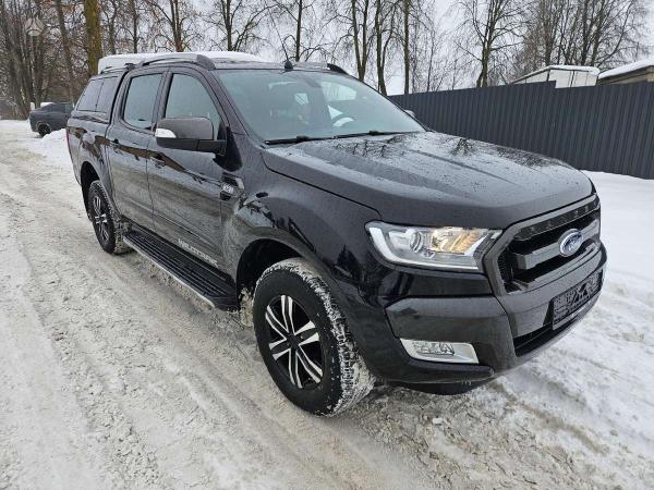 Black Ford Ranger 2016 in Siauliai, with an engine capacity of 3.20 L and mileage of 161 thousand km for 16400 €, photo 2 on AUTOMOTO.COM.LV