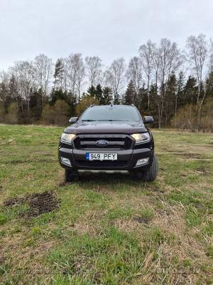 Black Ford Ranger 2016 in Tallinn, with an engine capacity of 3.20 L and mileage of 197 thousand km for 20900 €, photo 3 on AUTOMOTO.COM.LV