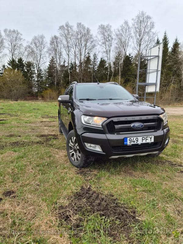 Black Ford Ranger 2016 in Tallinn, with an engine capacity of 3.20 L and mileage of 197 thousand km for 20900 €, photo 3 on AUTOMOTO.COM.LV