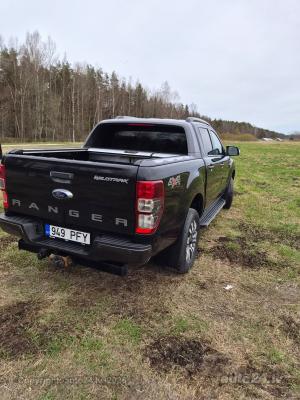Black Ford Ranger 2016 in Tallinn, with an engine capacity of 3.20 L and mileage of 197 thousand km for 20900 €, photo 5 on AUTOMOTO.COM.LV