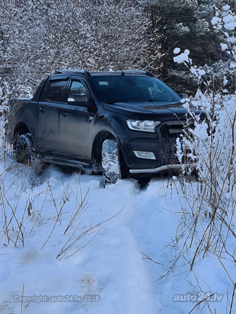 Melns Ford Ranger 2016 Narva, ar dzinēja tilpumu 3.20 L un nobraukumu 280 tūkst. km par 12900 €, foto 3 vietnē AUTOMOTO.COM.LV