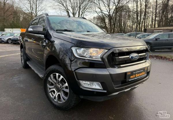 Black Ford Ranger 2017 in Kaunas, with an engine capacity of 3.20 L and mileage of 59 thousand km for 29394 €, photo 3 on AUTOMOTO.COM.LV