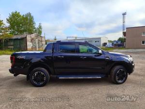Black Ford Ranger 2017 in Tallinn, with an engine capacity of 3.20 L and mileage of 208 thousand km for 17900 €, photo 7 on AUTOMOTO.COM.LV
