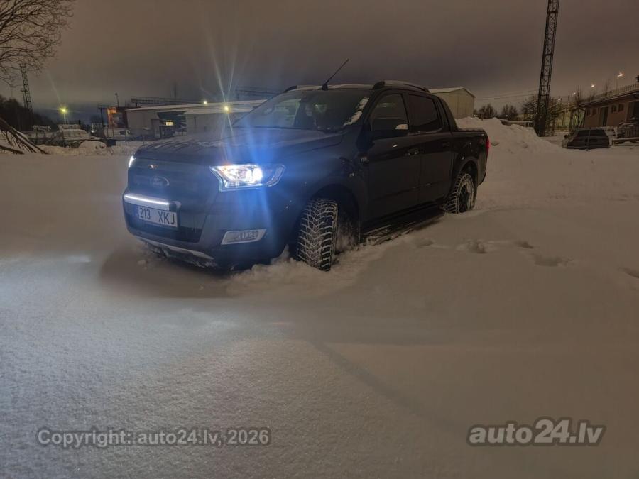 Black Ford Ranger 2017 in Tallinn, with an engine capacity of 3.20 L and mileage of 208 thousand km for 17900 €, photo 13 on AUTOMOTO.COM.LV