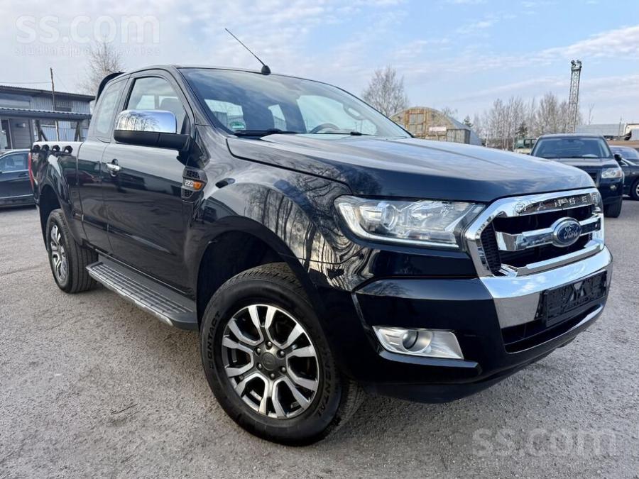Black Ford Ranger 2017 in Riga, with an engine capacity of 2.20 L and mileage of 0 thousand km for 13990 €, photo 3 on AUTOMOTO.COM.LV
