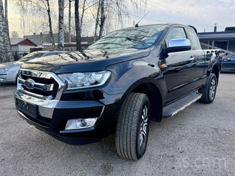 Black Ford Ranger 2017 in Riga, with an engine capacity of 2.20 L and mileage of 0 thousand km for 13990 €, photo 5 on AUTOMOTO.COM.LV