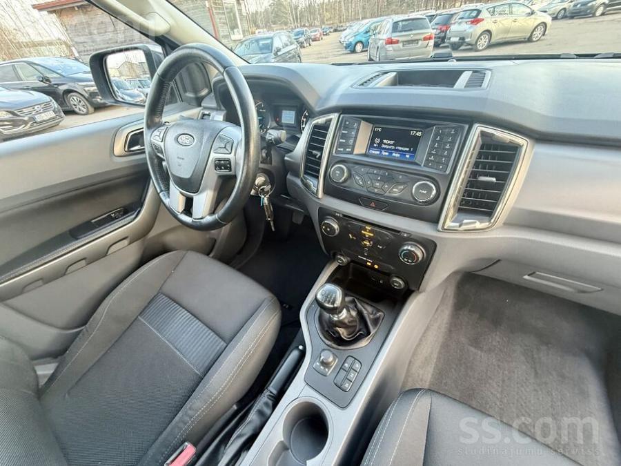 Black Ford Ranger 2017 in Riga, with an engine capacity of 2.20 L and mileage of 0 thousand km for 13990 €, photo 22 on AUTOMOTO.COM.LV