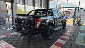 Black Ford Ranger 2018 in Kaunas, with an engine capacity of 3.20 L and mileage of 95 thousand km for 32699 €, photo 3 on AUTOMOTO.COM.LV