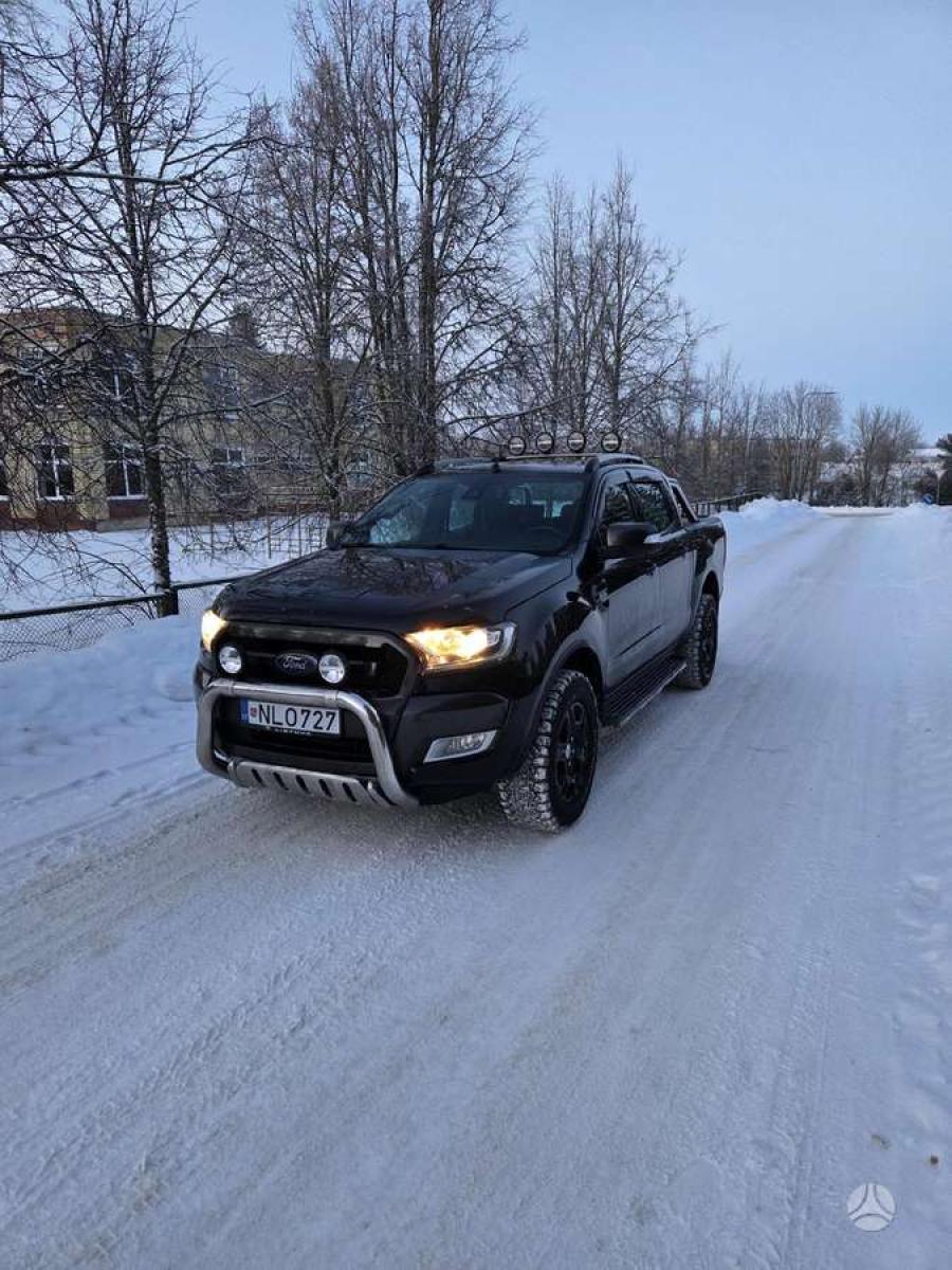 Melns Ford Ranger 2018 Kupiškis, ar dzinēja tilpumu 3.20 L un nobraukumu 247 tūkst. km par 18400 €, foto 1 vietnē AUTOMOTO.COM.LV