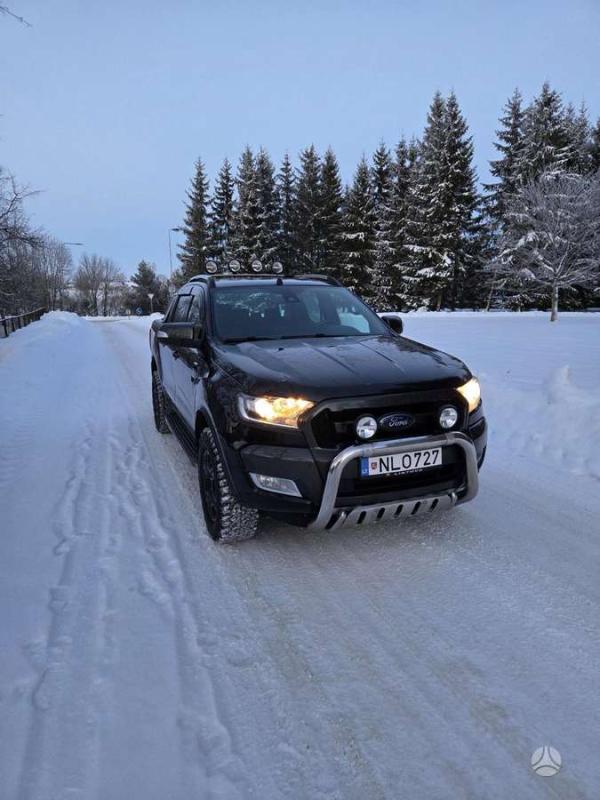 Black Ford Ranger 2018 in Kupiskis, with an engine capacity of 3.20 L and mileage of 247 thousand km for 18400 €, photo 2 on AUTOMOTO.COM.LV