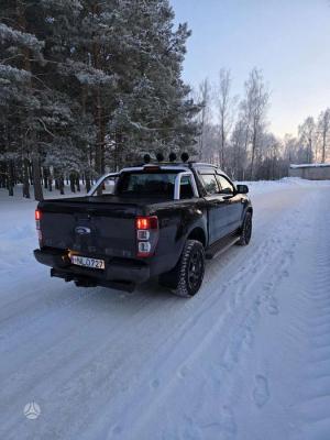 Melns Ford Ranger 2018 Kupiškis, ar dzinēja tilpumu 3.20 L un nobraukumu 247 tūkst. km par 18400 €, foto 3 vietnē AUTOMOTO.COM.LV