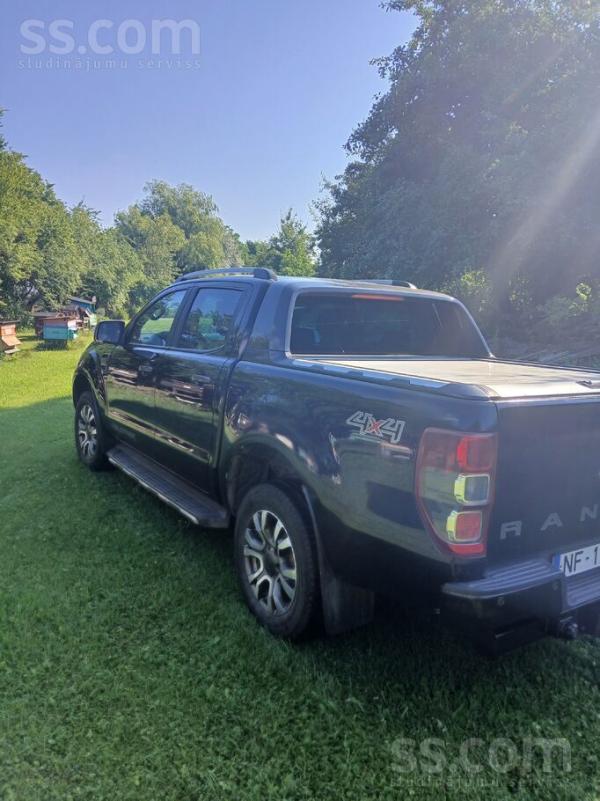 Melns Ford Ranger 2018 Madona, ar dzinēja tilpumu 2.20 L un nobraukumu 277 tūkst. km par 14250 €, foto 3 vietnē AUTOMOTO.COM.LV
