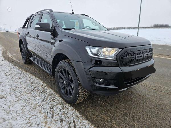 Melns Ford Ranger 2019 Šauļi, ar dzinēja tilpumu 3.20 L un nobraukumu 140 tūkst. km par 19900 €, foto 2 vietnē AUTOMOTO.COM.LV