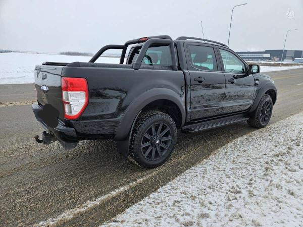 Melns Ford Ranger 2019 Šauļi, ar dzinēja tilpumu 3.20 L un nobraukumu 140 tūkst. km par 19900 €, foto 4 vietnē AUTOMOTO.COM.LV