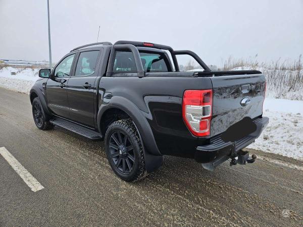 Melns Ford Ranger 2019 Šauļi, ar dzinēja tilpumu 3.20 L un nobraukumu 140 tūkst. km par 19900 €, foto 5 vietnē AUTOMOTO.COM.LV