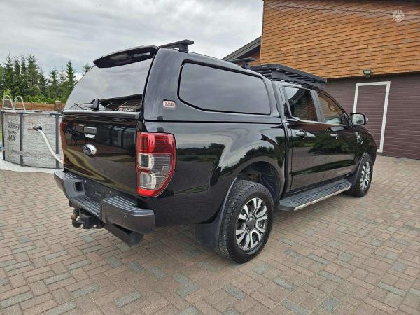 Melns Ford Ranger 2020 Pakruojis, ar dzinēja tilpumu 3.20 L un nobraukumu 131 tūkst. km par 19450 €, foto 4 vietnē AUTOMOTO.COM.LV