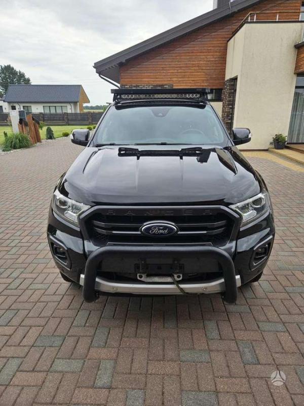 Melns Ford Ranger 2020 Pakruojis, ar dzinēja tilpumu 3.20 L un nobraukumu 131 tūkst. km par 19450 €, foto 8 vietnē AUTOMOTO.COM.LV