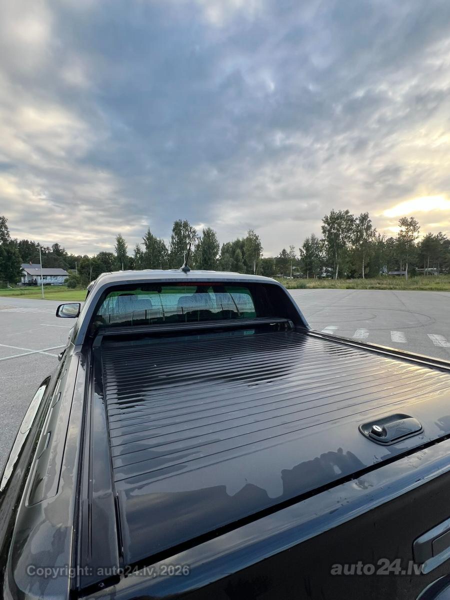 Black Ford Ranger 2020 in Tallinn, with an engine capacity of 2.00 L and mileage of 111 thousand km for 36500 €, photo 7 on AUTOMOTO.COM.LV