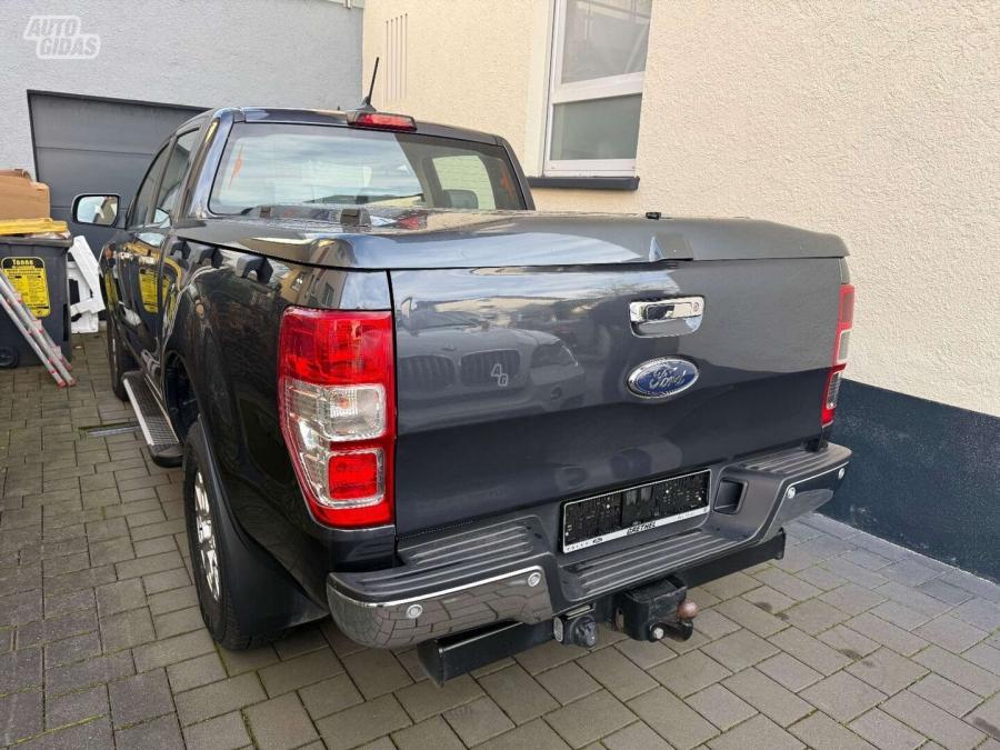 Black Ford Ranger 2021 in Kaunas, with an engine capacity of 2.00 L and mileage of 98 thousand km for 31637 €, photo 4 on AUTOMOTO.COM.LV