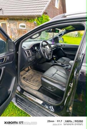 Black Ford Ranger 2021 in Tartu, with an engine capacity of 2.00 L and mileage of 104 thousand km for 26000 €, photo 7 on AUTOMOTO.COM.LV