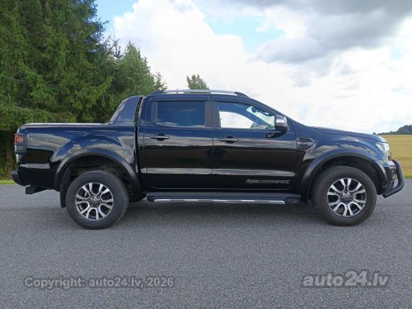 Melns Ford Ranger 2021 Rakvere, ar dzinēja tilpumu 2.00 L un nobraukumu 132 tūkst. km par 27500 €, foto 4 vietnē AUTOMOTO.COM.LV