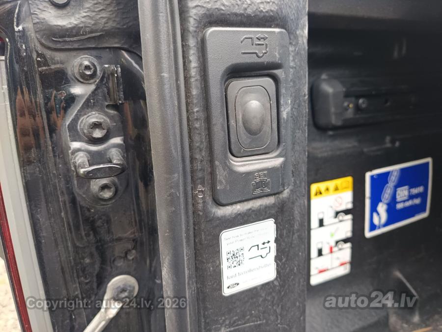 Melns Ford Ranger 2021 Rakvere, ar dzinēja tilpumu 2.00 L un nobraukumu 132 tūkst. km par 27500 €, foto 13 vietnē AUTOMOTO.COM.LV