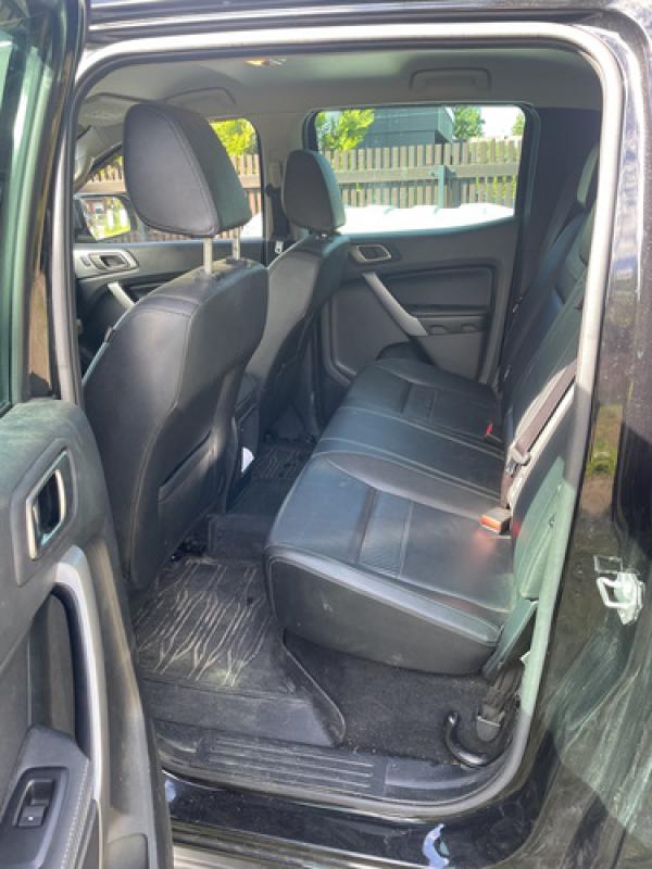Black Ford Ranger 2021 in Tallinn, with an engine capacity of 0.00 L and mileage of 99 thousand km for 27500 €, photo 8 on AUTOMOTO.COM.LV