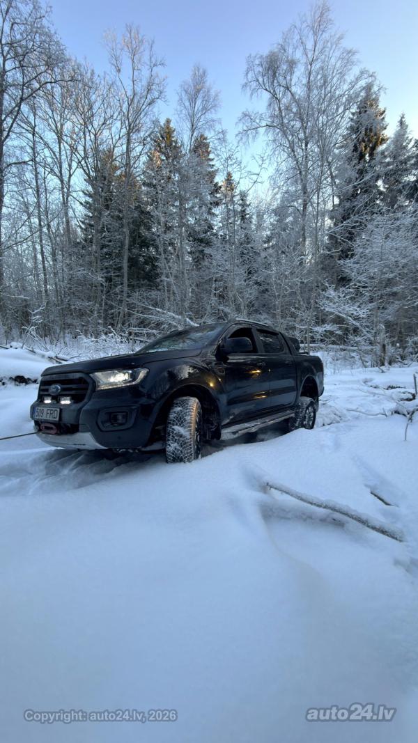Black Ford Ranger 2022 in Tallinn, with an engine capacity of 2.00 L and mileage of 130 thousand km for 33500 €, photo 10 on AUTOMOTO.COM.LV