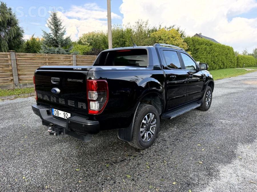 Black Ford Ranger 2022 in Saldus, with an engine capacity of 2.00 L and mileage of 208 thousand km for 27900 €, photo 6 on AUTOMOTO.COM.LV