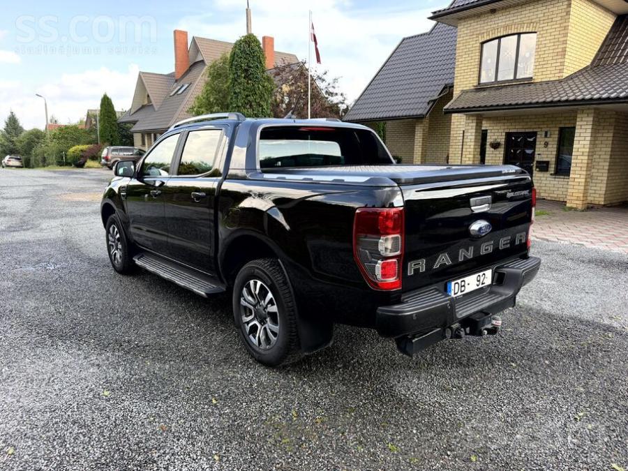 Black Ford Ranger 2022 in Saldus, with an engine capacity of 2.00 L and mileage of 208 thousand km for 27900 €, photo 8 on AUTOMOTO.COM.LV