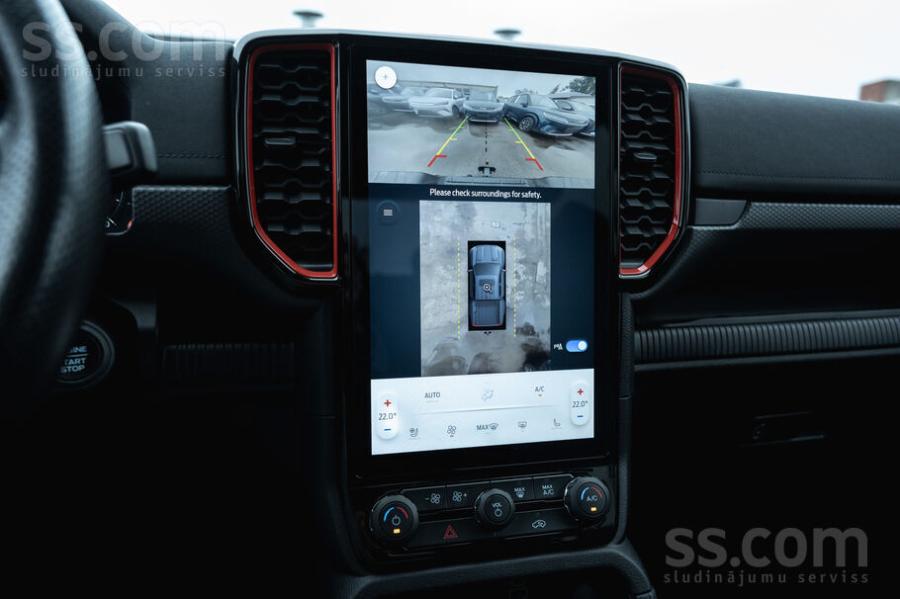 Black Ford Ranger 2023 in Riga, with an engine capacity of 3.00 L and mileage of 94 thousand km for 46990 €, photo 13 on AUTOMOTO.COM.LV