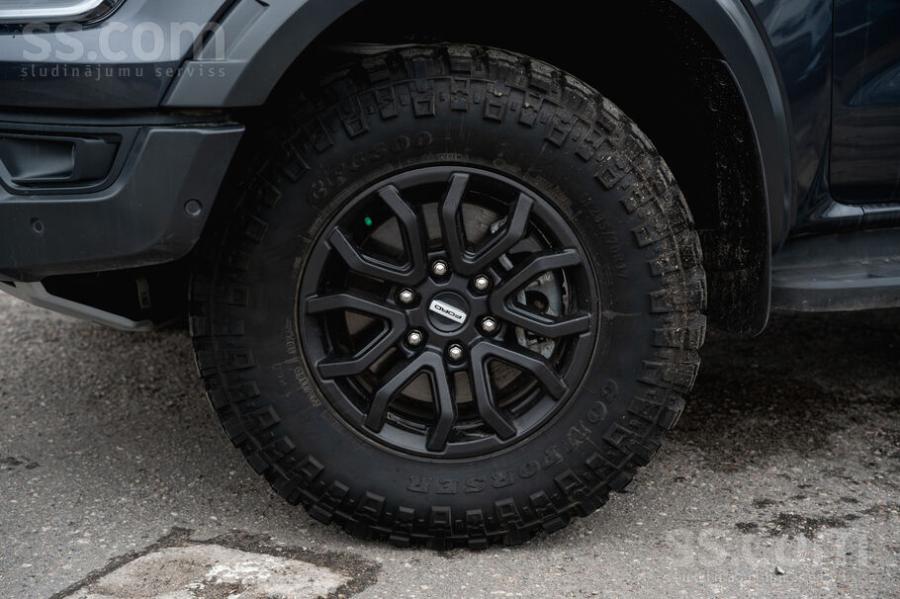 Black Ford Ranger 2023 in Riga, with an engine capacity of 3.00 L and mileage of 94 thousand km for 46990 €, photo 36 on AUTOMOTO.COM.LV