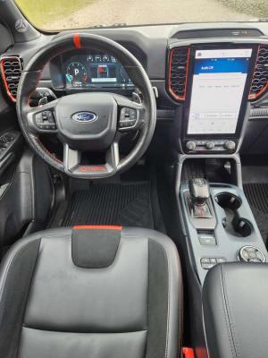 Black Ford Ranger 2023 in Vilnius, with an engine capacity of 2.96 L and mileage of 28 thousand km for 53999 €, photo 8 on AUTOMOTO.COM.LV