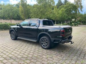 Melns Ford Ranger 2023 Tallina, ar dzinēja tilpumu 2.00 L un nobraukumu 123 tūkst. km par 36990 €, foto 4 vietnē AUTOMOTO.COM.LV
