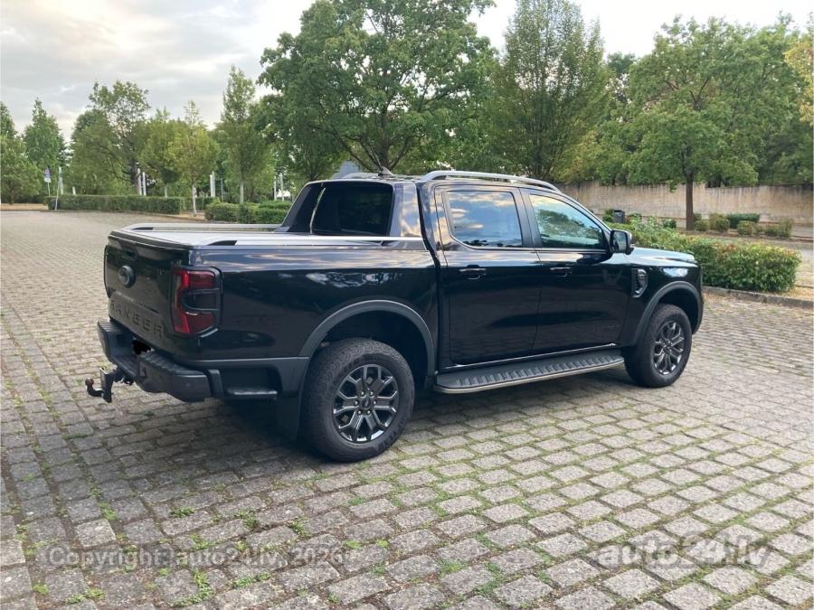 Melns Ford Ranger 2023 Tallina, ar dzinēja tilpumu 2.00 L un nobraukumu 123 tūkst. km par 36990 €, foto 5 vietnē AUTOMOTO.COM.LV