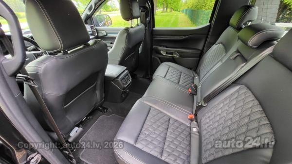 Melns Ford Ranger 2025 Tallina, ar dzinēja tilpumu 3.00 L un nobraukumu 11 tūkst. km par 65000 €, foto 6 vietnē AUTOMOTO.COM.LV