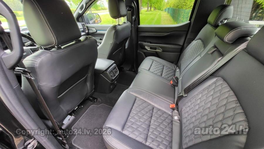 Black Ford Ranger 2025 in Tallinn, with an engine capacity of 3.00 L and mileage of 11 thousand km for 65000 €, photo 7 on AUTOMOTO.COM.LV