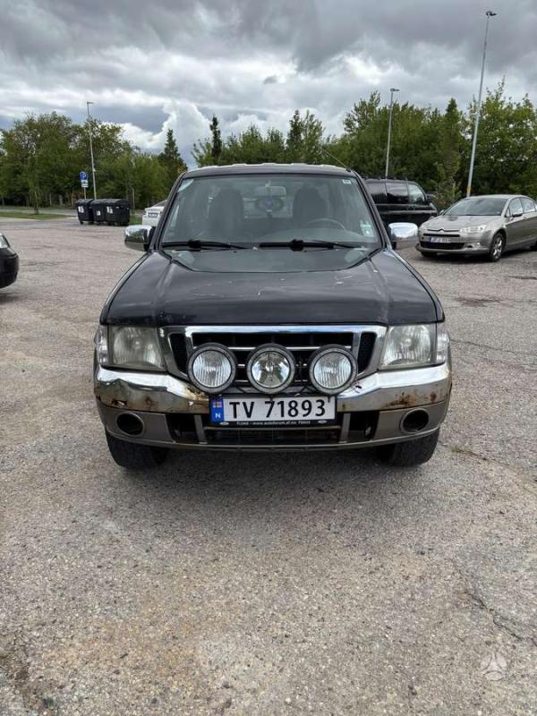 Melns Ford Ranger 2005 Panevēža, ar dzinēja tilpumu 2.50 L un nobraukumu 240 tūkst. km par 4690 €, foto 3 vietnē AUTOMOTO.COM.LV